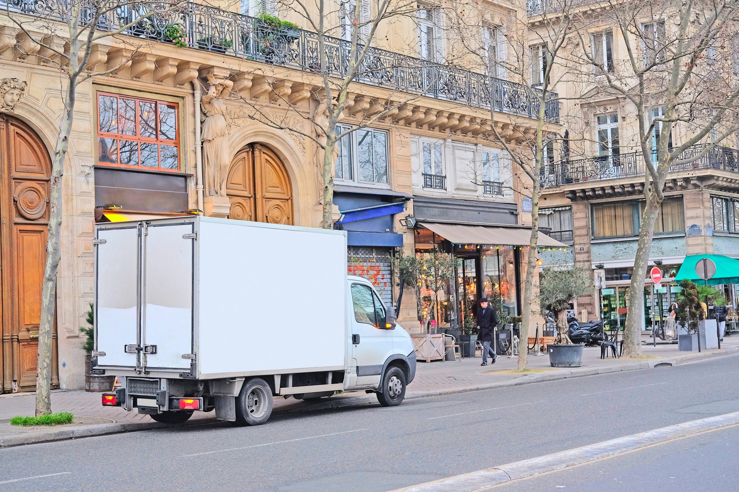 France Moves to Restrict Delivery ‘Dark Stores’ - Food On Demand