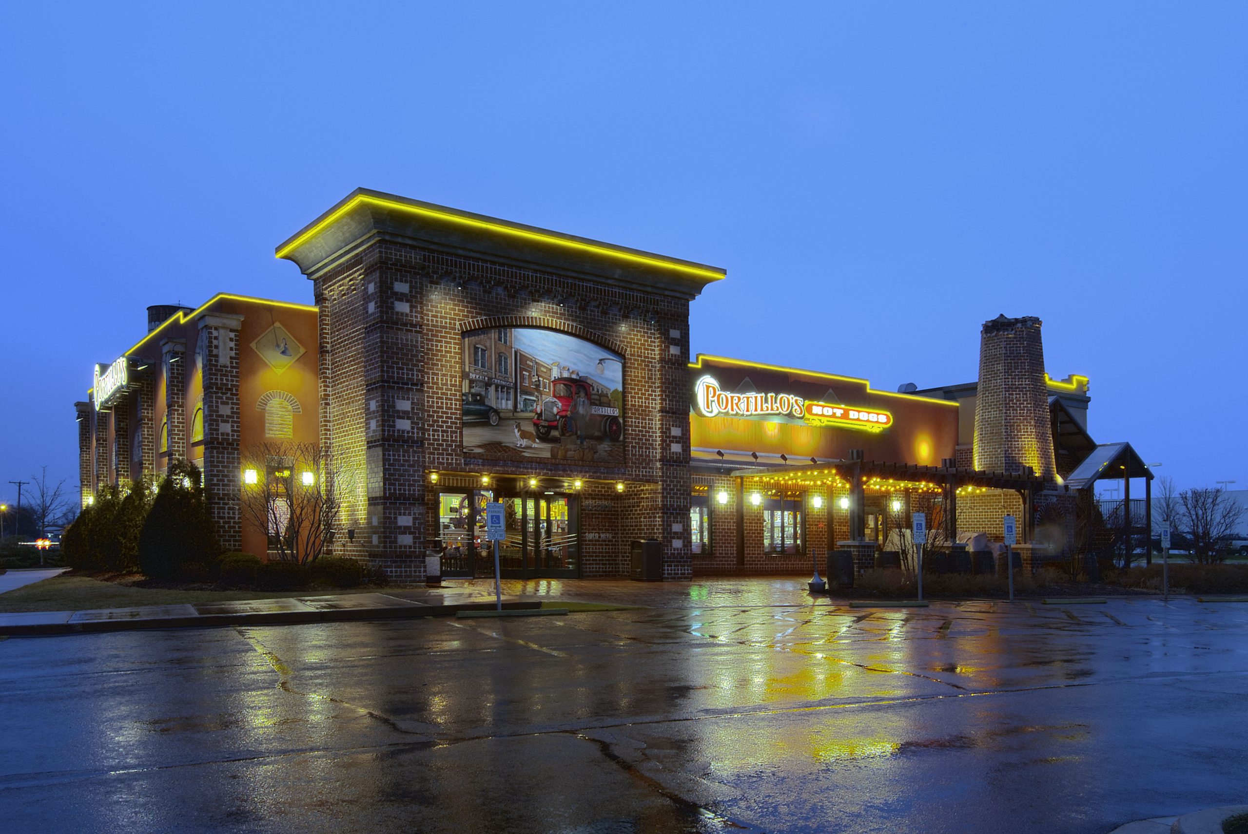 Portillo’s Bets on Southern States, Hero Dads - Food On Demand