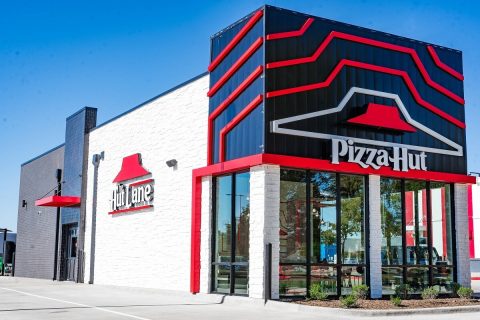 Pizza Hut Unveils “Digital-Forward” Design with Drive-Thru | Food On Demand